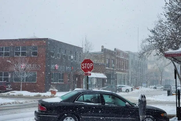St. Cloud Warns Drivers of Low Visibility Due to Winter Weather | KNSI