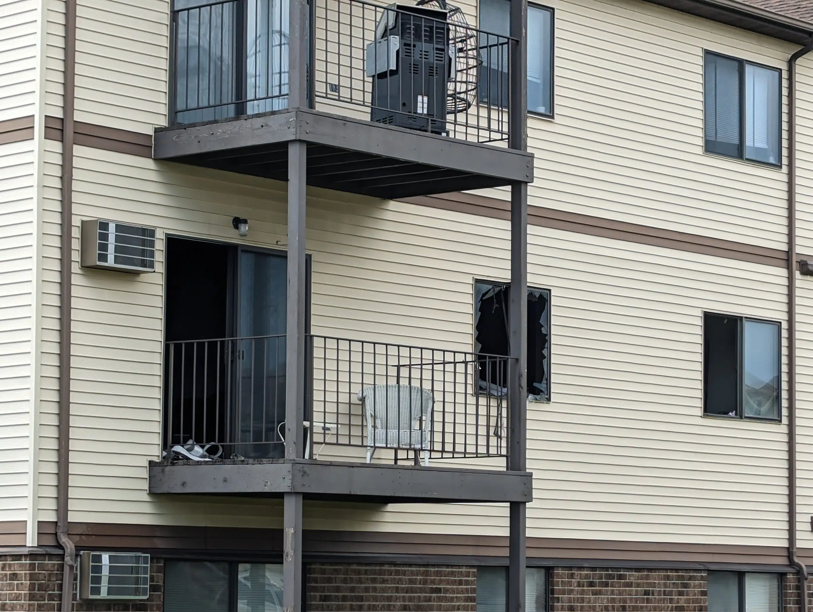 Two injured in Fargo apartment building fire | 740 The FAN
