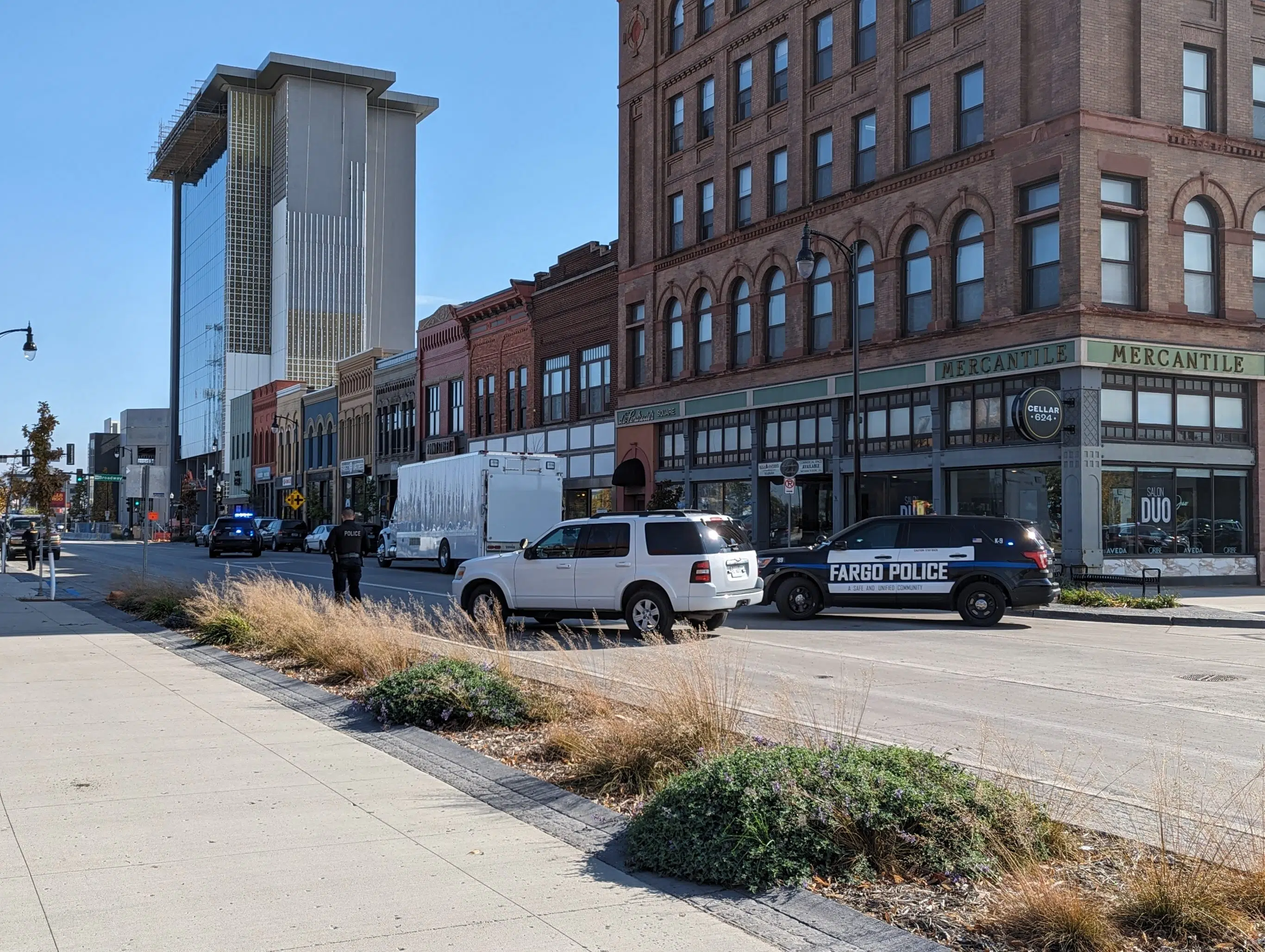 UPDATE: Police lift shelter in place in downtown Fargo | Y94