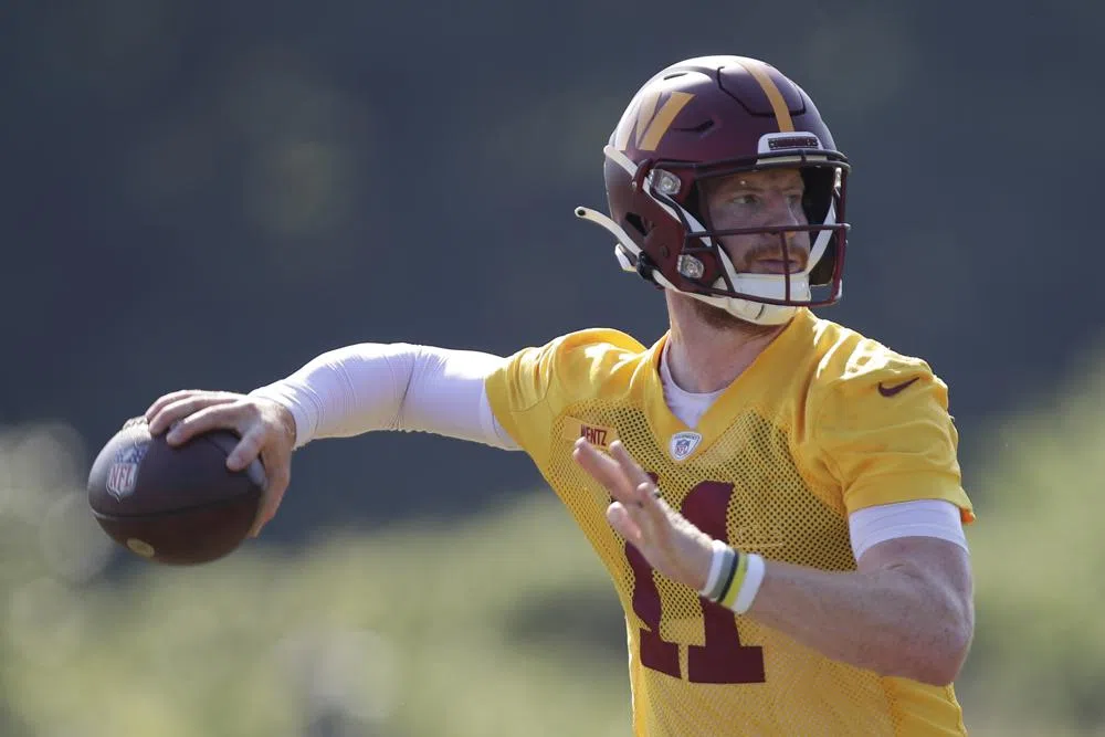 All eyes on Carson Wentz in first Commanders training camp | Y94