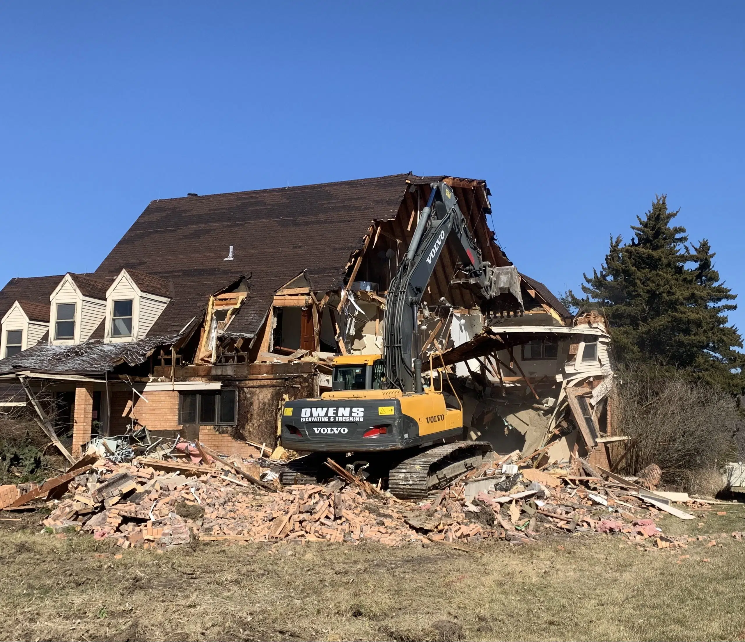 Multiple Blighted Properties Set to be Demolished This Year | Vermilion ...