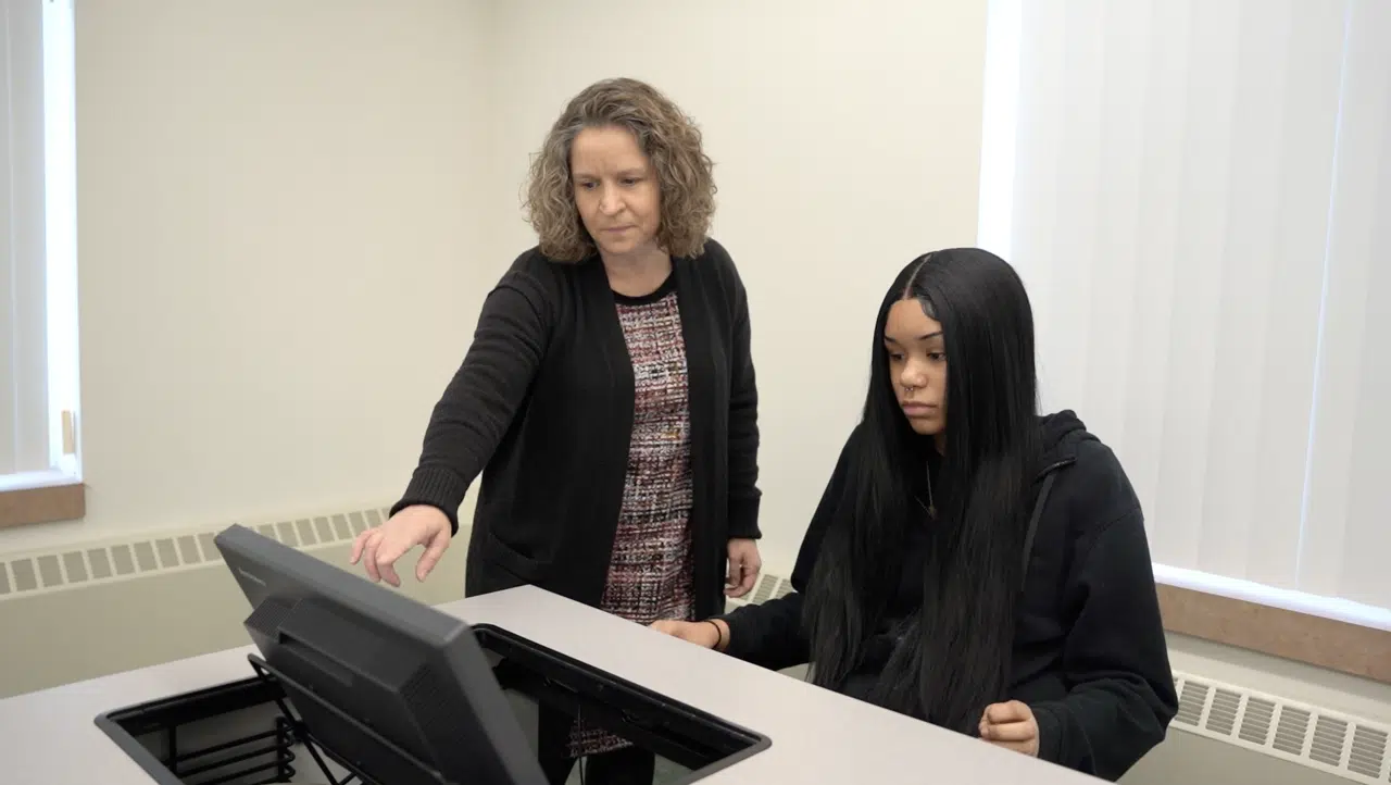 DACC Professor Wins Distinguished Alumnus Award | Vermilion County First