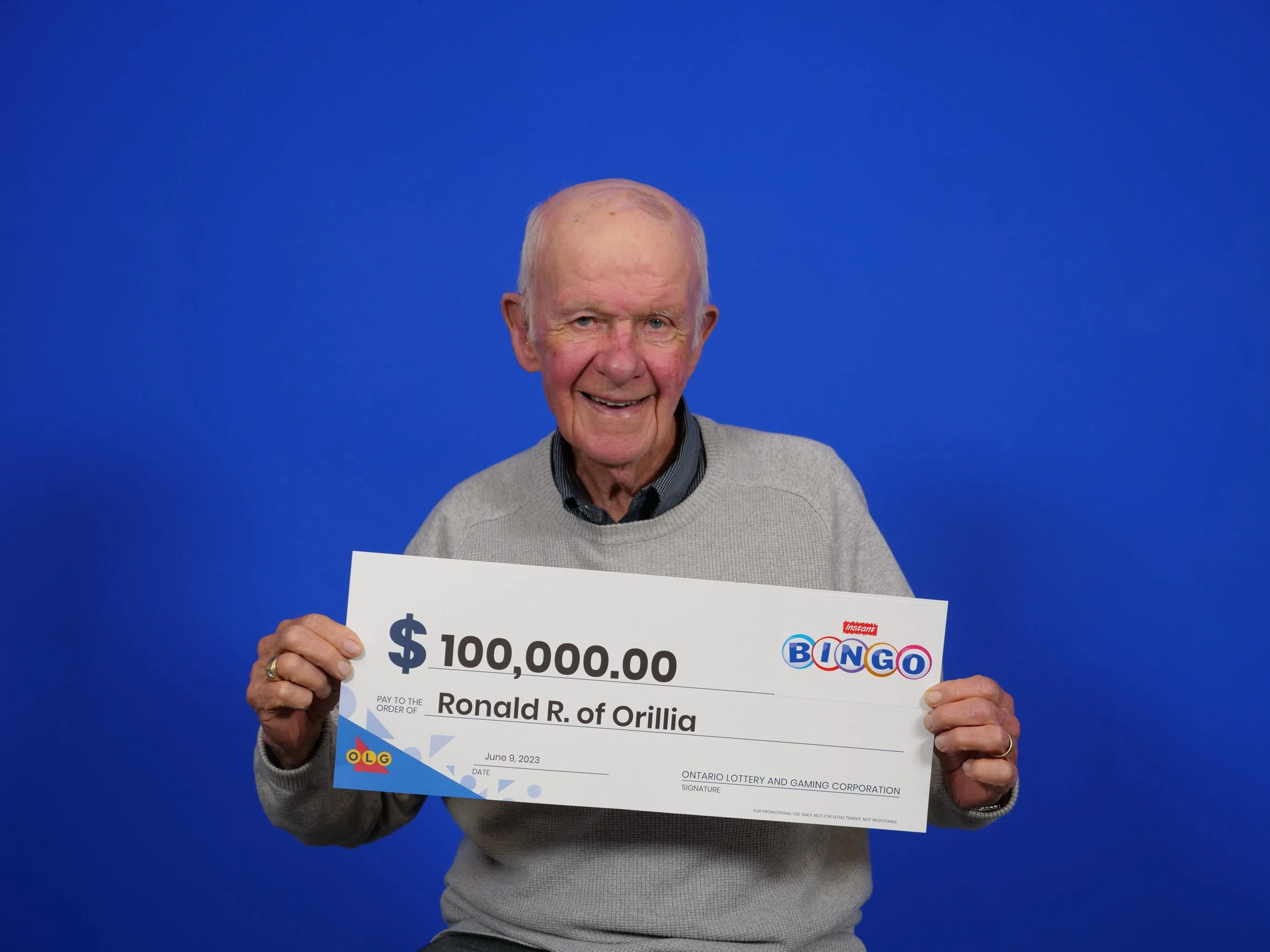 Orillia Man Celebrates $100,000 Lottery Win | 89.1 Max FM