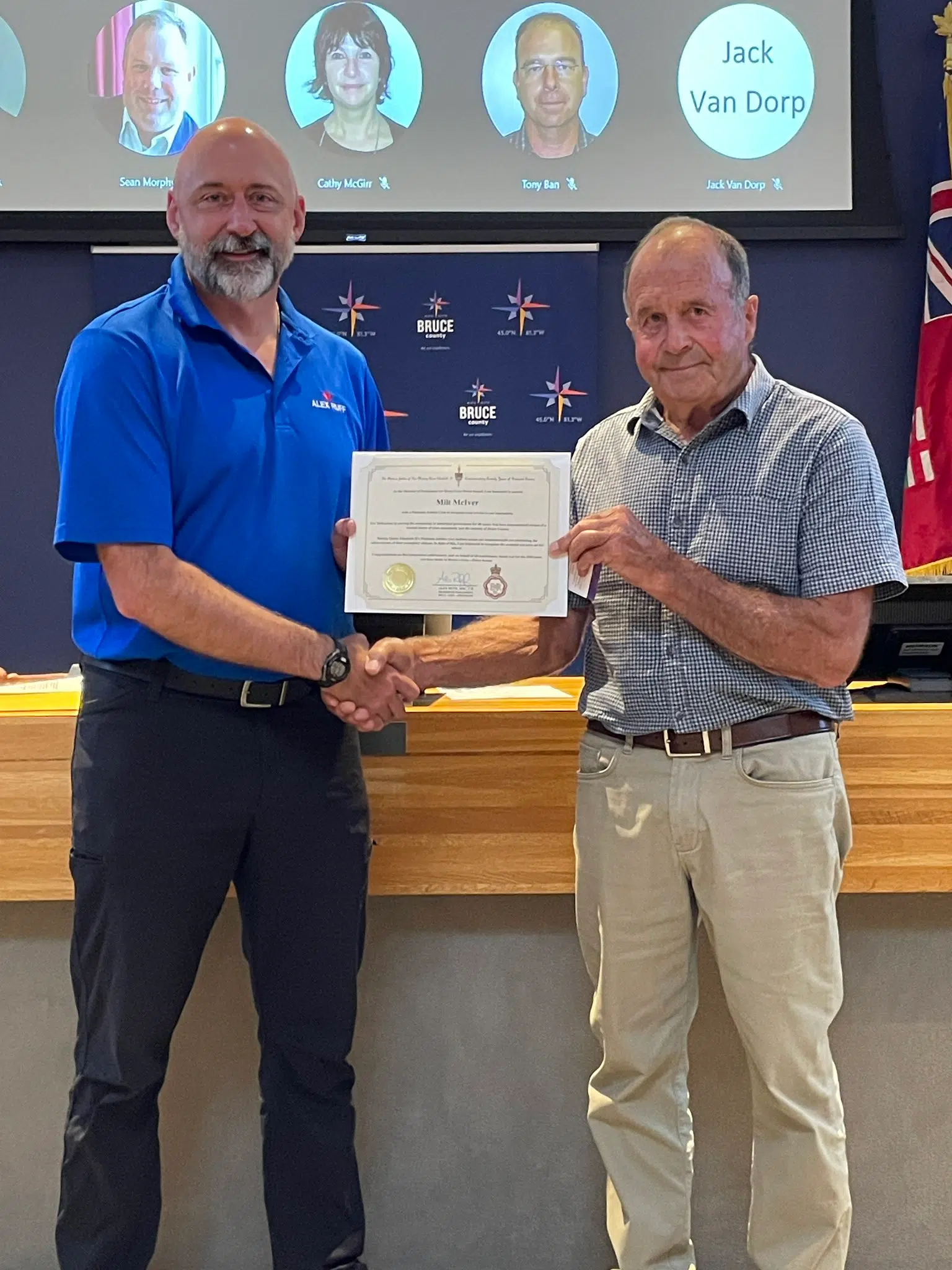 Northern Bruce Peninsula Mayor Receives Queen’s Platinum Jubilee Coin ...