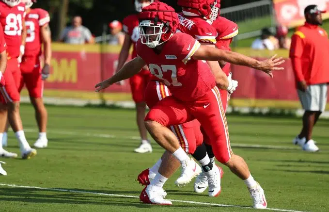 Kansas City Chiefs put on pads | KVOE