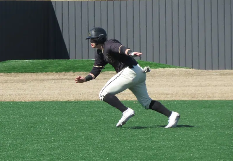 Emporia State baseball team outscores Newman 9-1 | KVOE