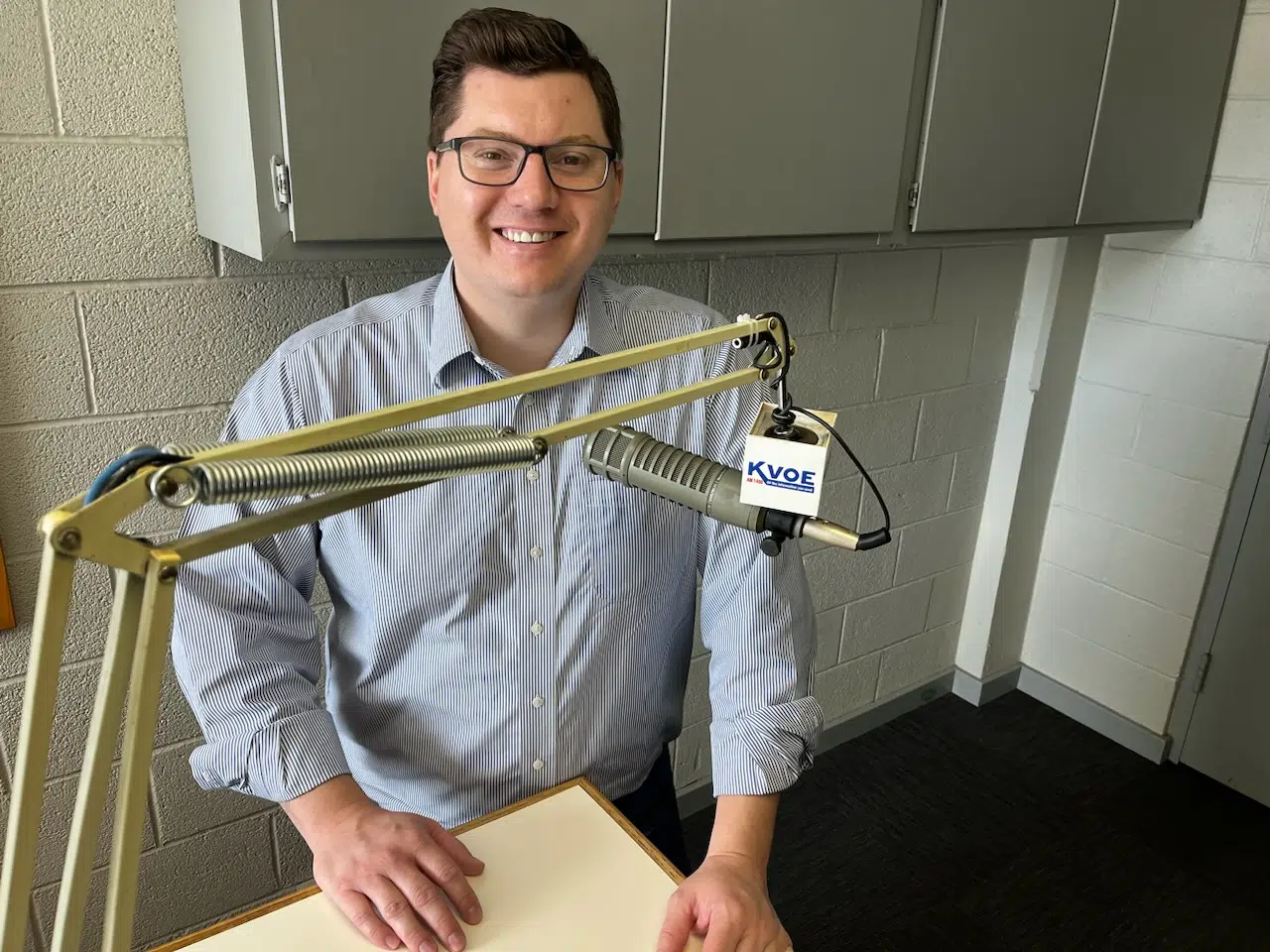 LaTurner touts support of veterans funding, future of AM radio in ...