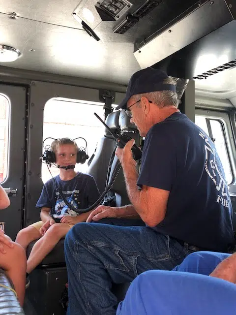 Firefighter Rusty Teaches Children About Fire Safety | Effingham Radio