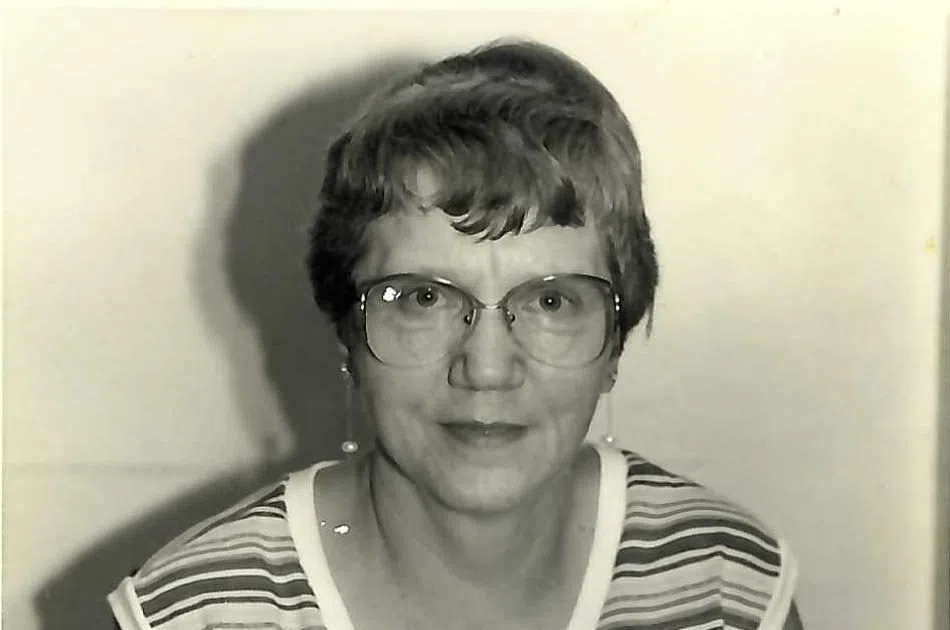 Ellen Cox's Instagram, Twitter & Facebook on IDCrawl