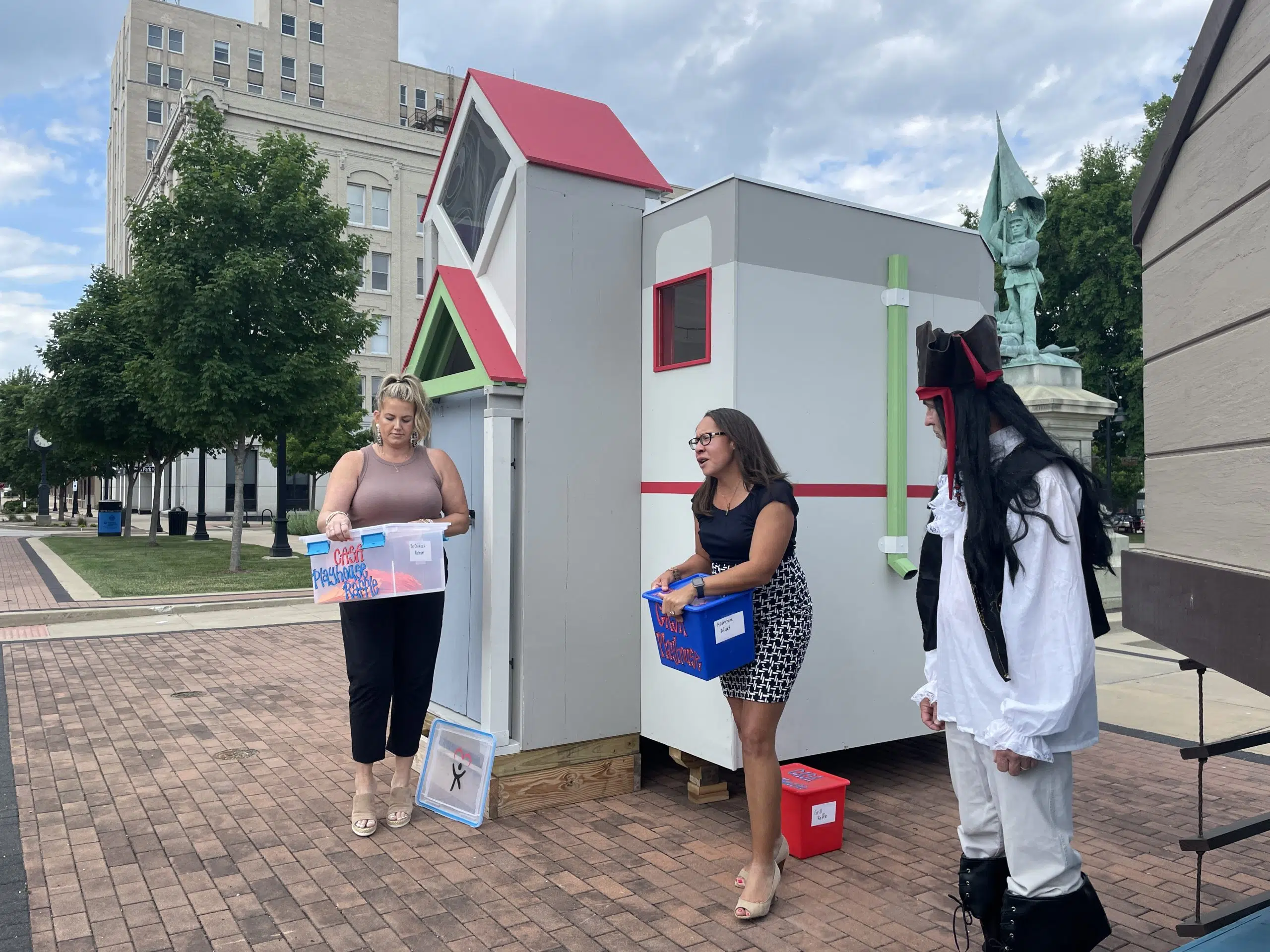 Macon County CASA draws winners for 2022 Playhouse Raffle | NowDecatur.com