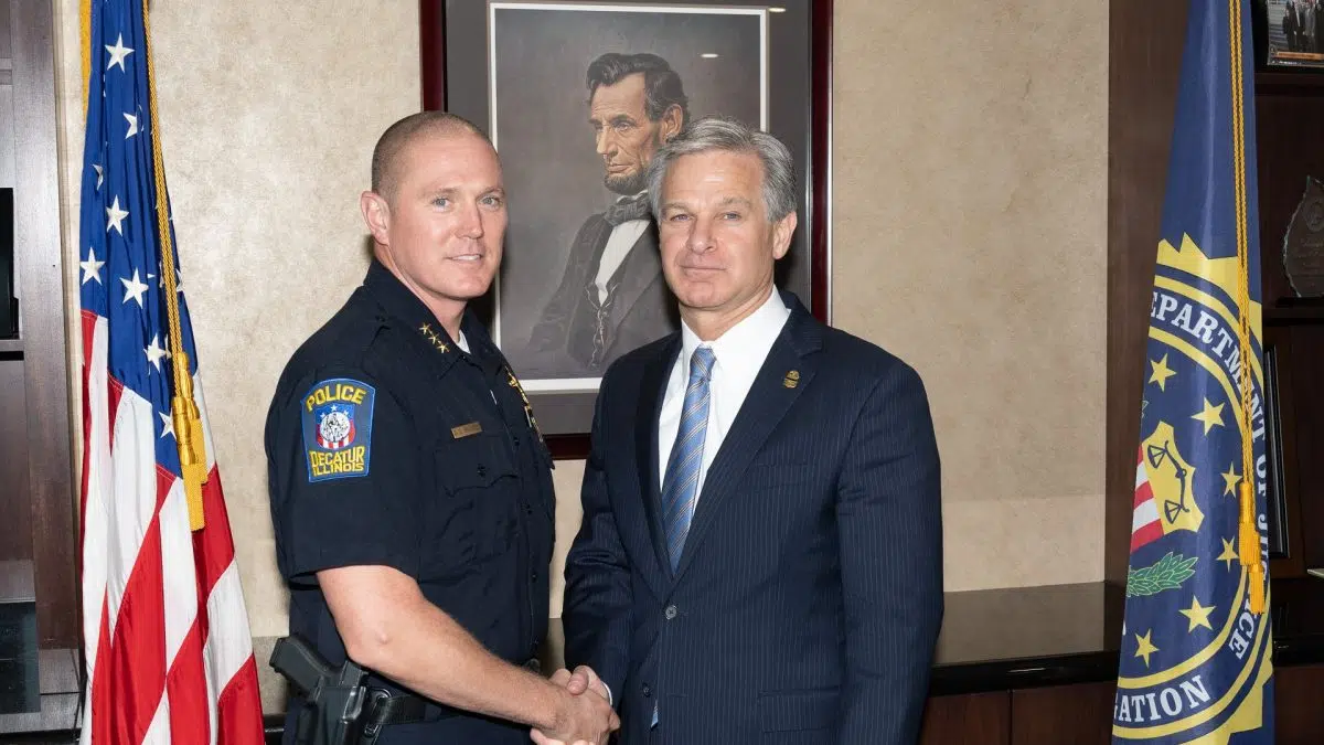 FBI Director visits Springfield field office, meets local law ...