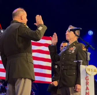 WATCH: Craig Morgan Re-Enlists in US Army Reserve | Y106.5 - Today's ...