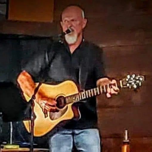 Tunes on the Patio ft. Scott Fischer | Hello Georgetown