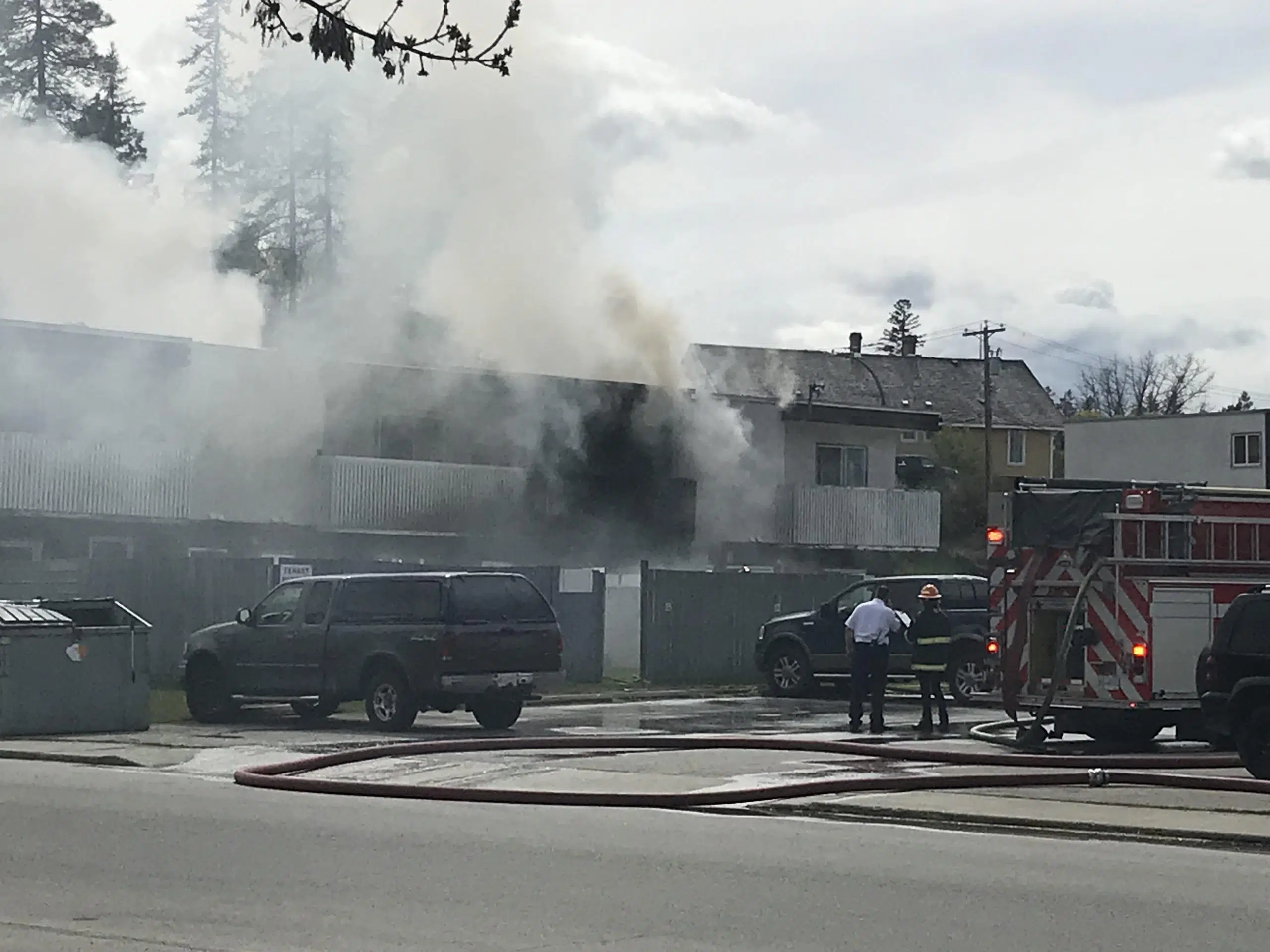 Cranbrook firefighters battle blaze at apartments near Balment Park ...