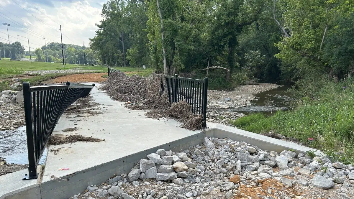 Timing of damage complicates repairs of walking track along Trojan ...