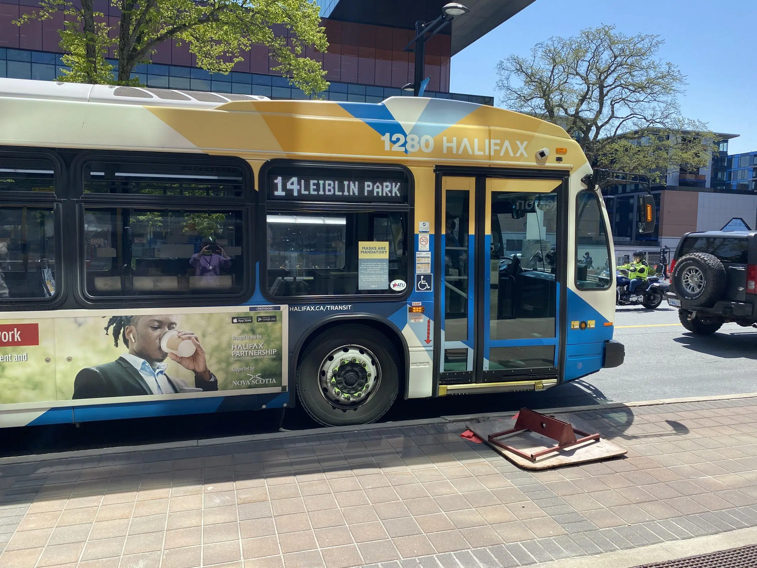 NS Transit Operators Receive $10.2 Million From Province | Country 100.7