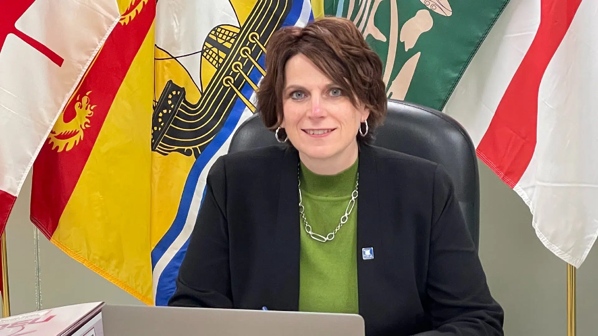 Teachers’ association awaits more details after budget | Country 94