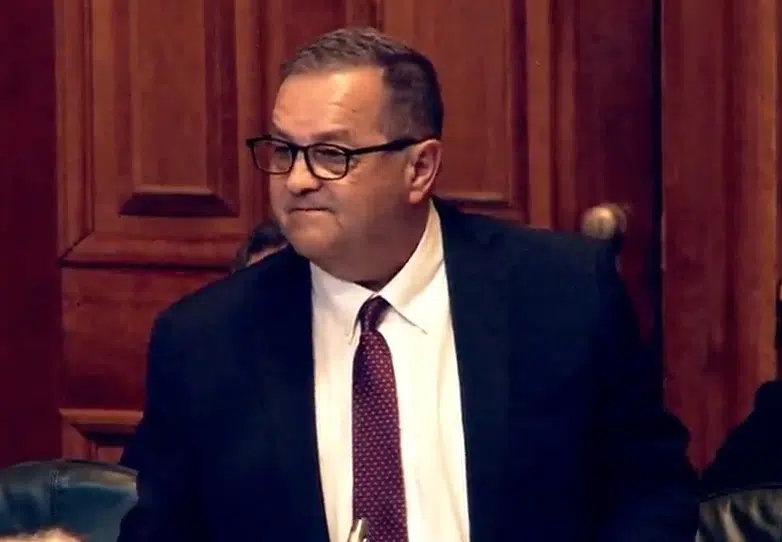 MLA challenges minister over stench from plant | 91.9 The Bend