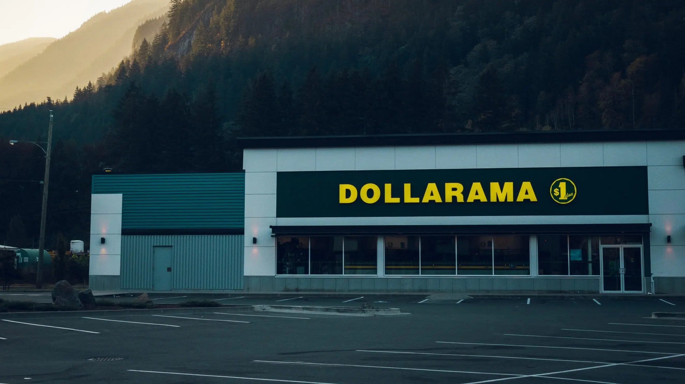 Air Miles teams up with Dollarama for partnership | Hot Country 103.5