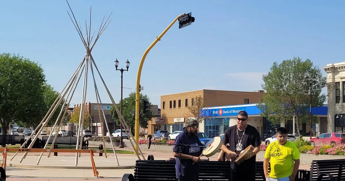 Construction of tipi begins In Yorkton | play92