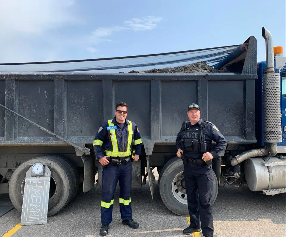 Halton Police continue two-day truck inspection blitz | FM101 Milton Now