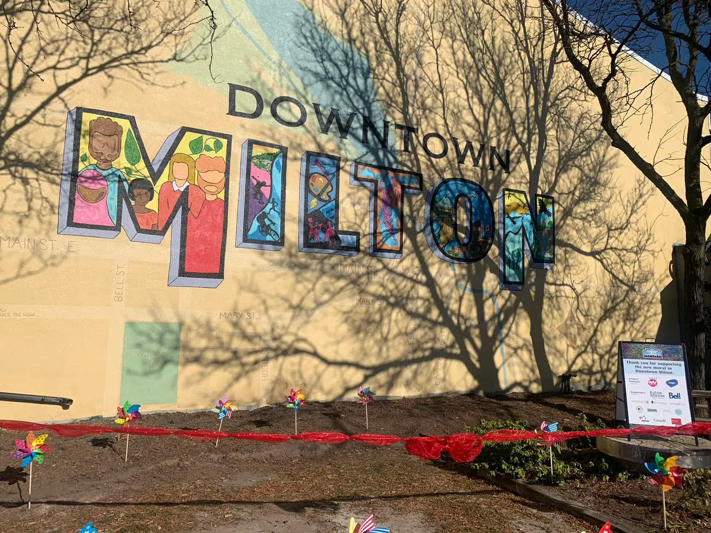 Downtown Milton unveils new colourful mural | FM101 Orangeville Today