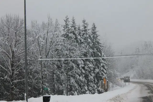 Upper Ottawa Valley to see 5cm of snow with possible icy road ...