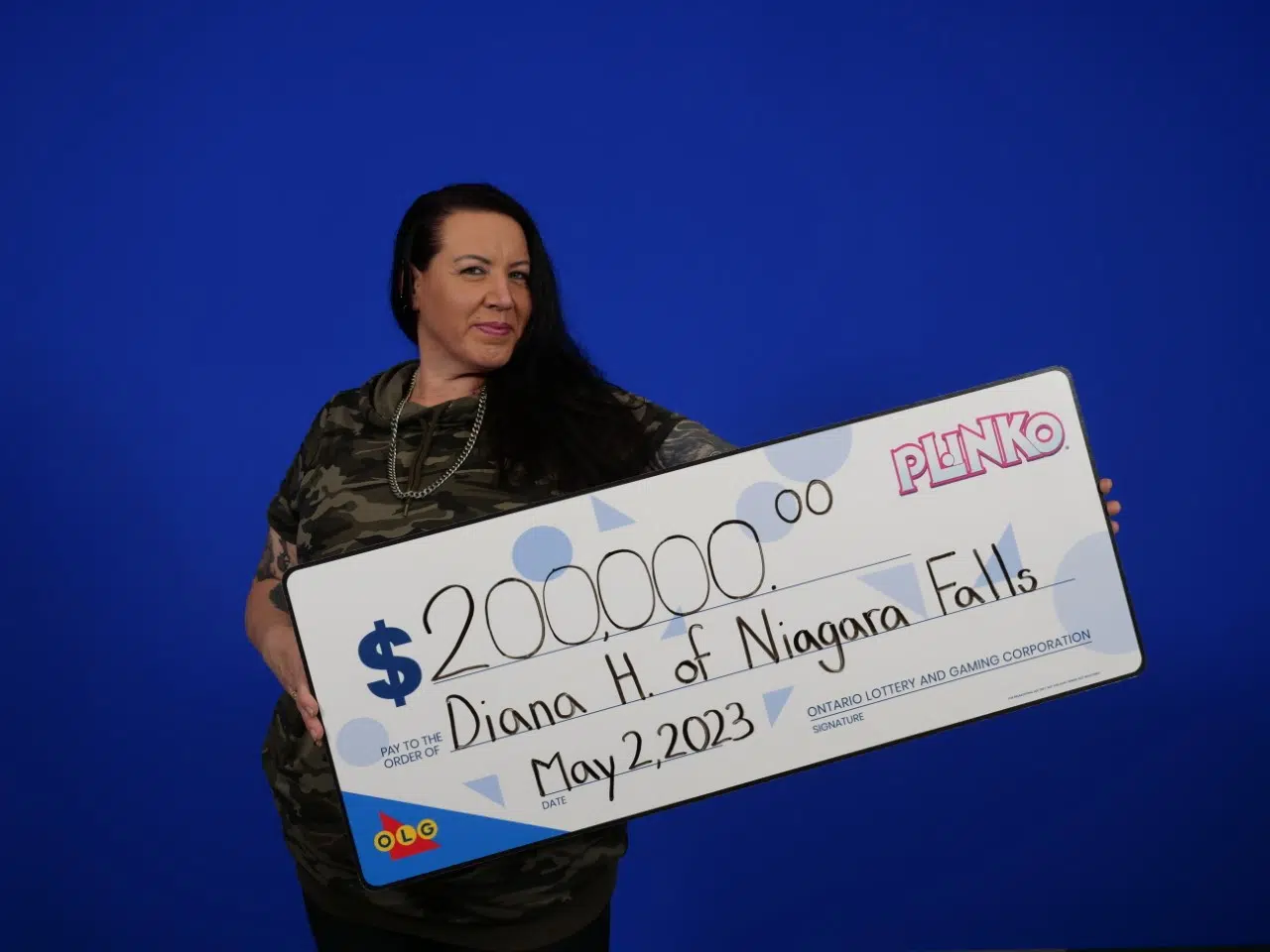 Niagara Falls woman wins $200,000 with OLG’s INSTANT PLINKO | COUNTRY 89