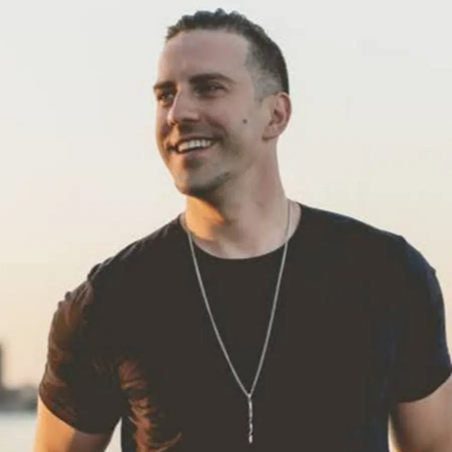 Friday Live with Rob! | COUNTRY 89