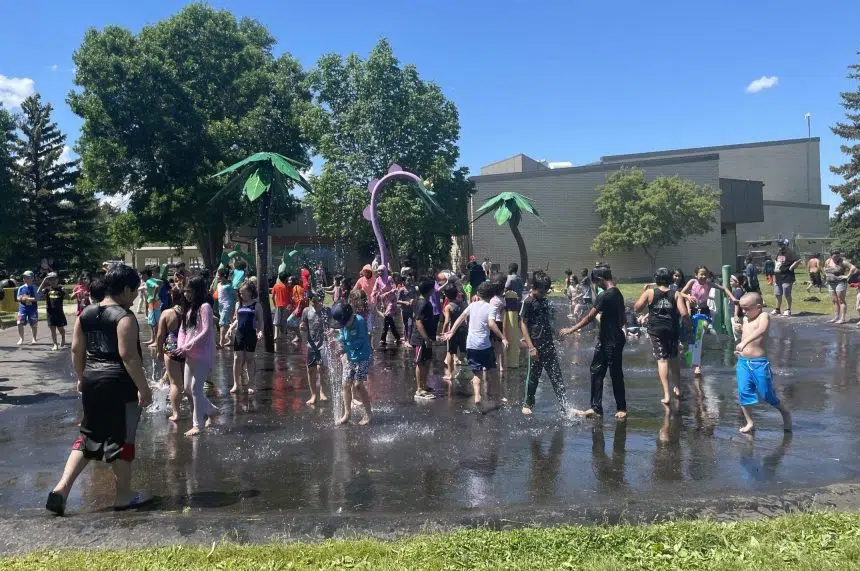 Beating the heat: Regina spray parks have kids keeping cool | 980 CJME