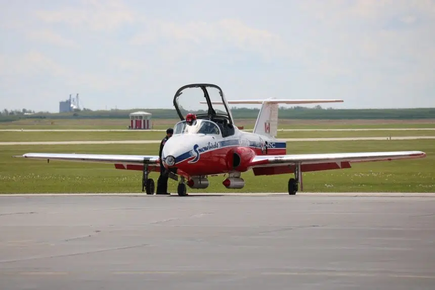 Snowbirds’ operational pause lifted, Tutor fleet returns to Moose Jaw ...