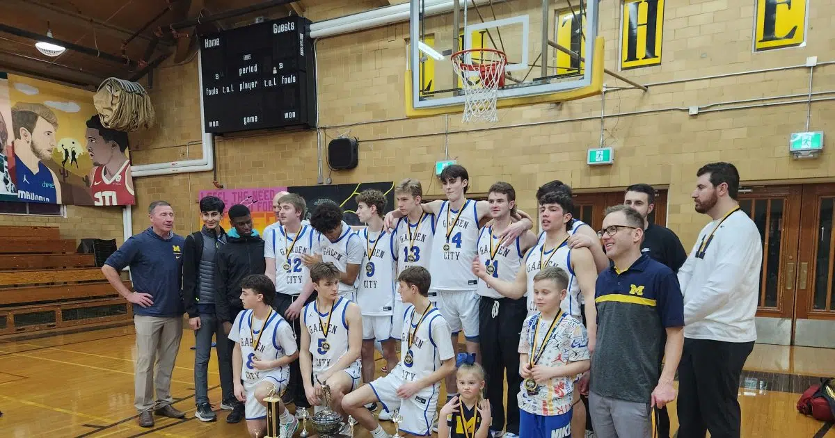 Magrath Zeniths win boys championship, Raymond Comets claim girls title at LIT | 980 CJME