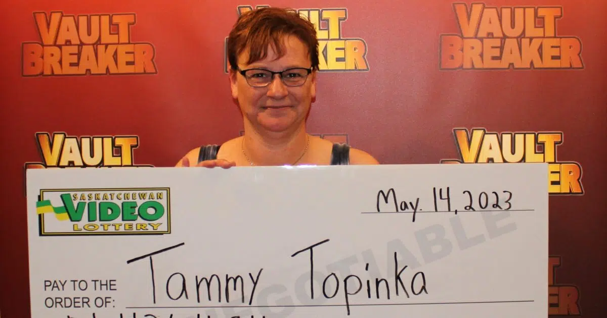 ‘I was ready to faint:’ Moose Jaw woman hits the jackpot on VLT | 650 CKOM