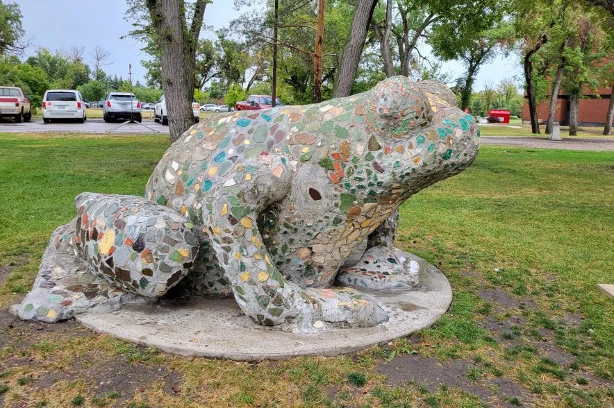 ‘I’m really happy:’ College Avenue Campus frog gets restored | 980 CJME