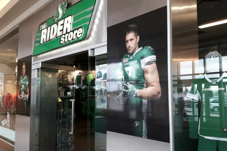 New jerseys draw fans to Regina Rider Store | 650 CKOM