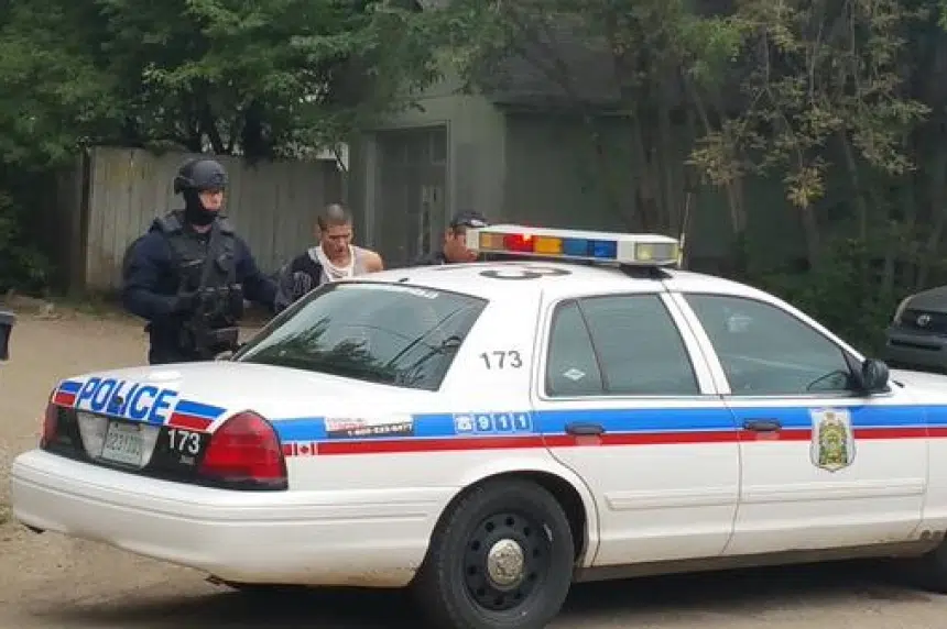 Police surround home in Saskatoon | 650 CKOM
