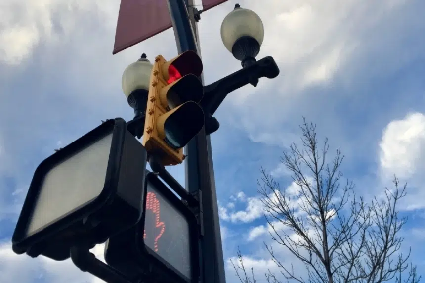 Driver involved in downtown crash fined for running red light | 650 CKOM