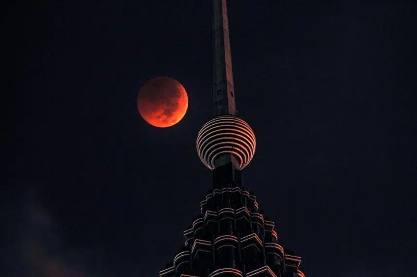 World gazes at total lunar eclipse, longest of this century | 650 CKOM