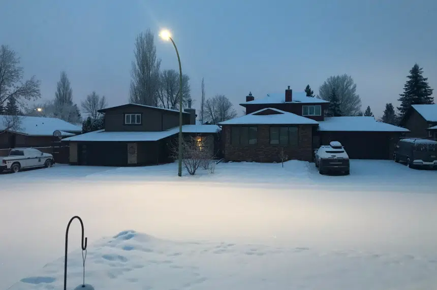 Three inches of snow hits the ground in Saskatoon | 650 CKOM