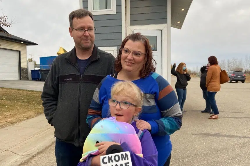 Dream comes true for Saskatoon girl with custom ‘she shed’ | 650 CKOM