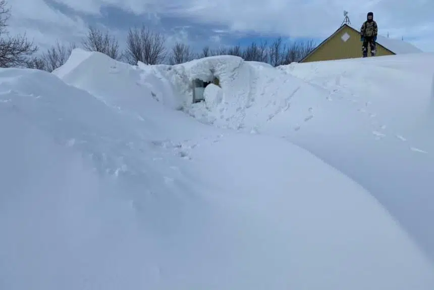10-foot snowbank encases Sask. family’s wellhouse after windy weekend ...