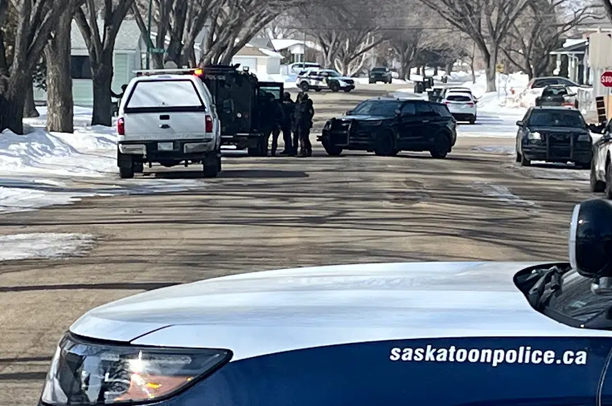 Police standoff on Witney Avenue ends with arrests | 650 CKOM