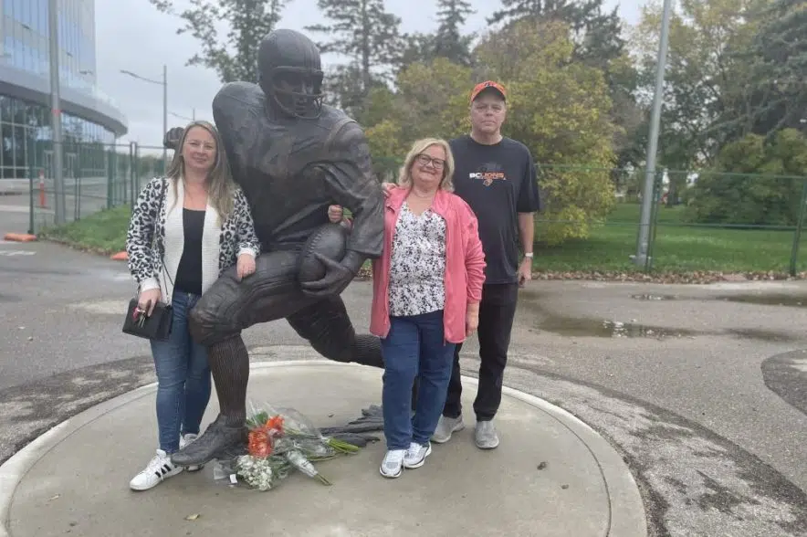 Sask. fans, pundits reminisce about ‘Rider Royalty’ George Reed | 980 CJME