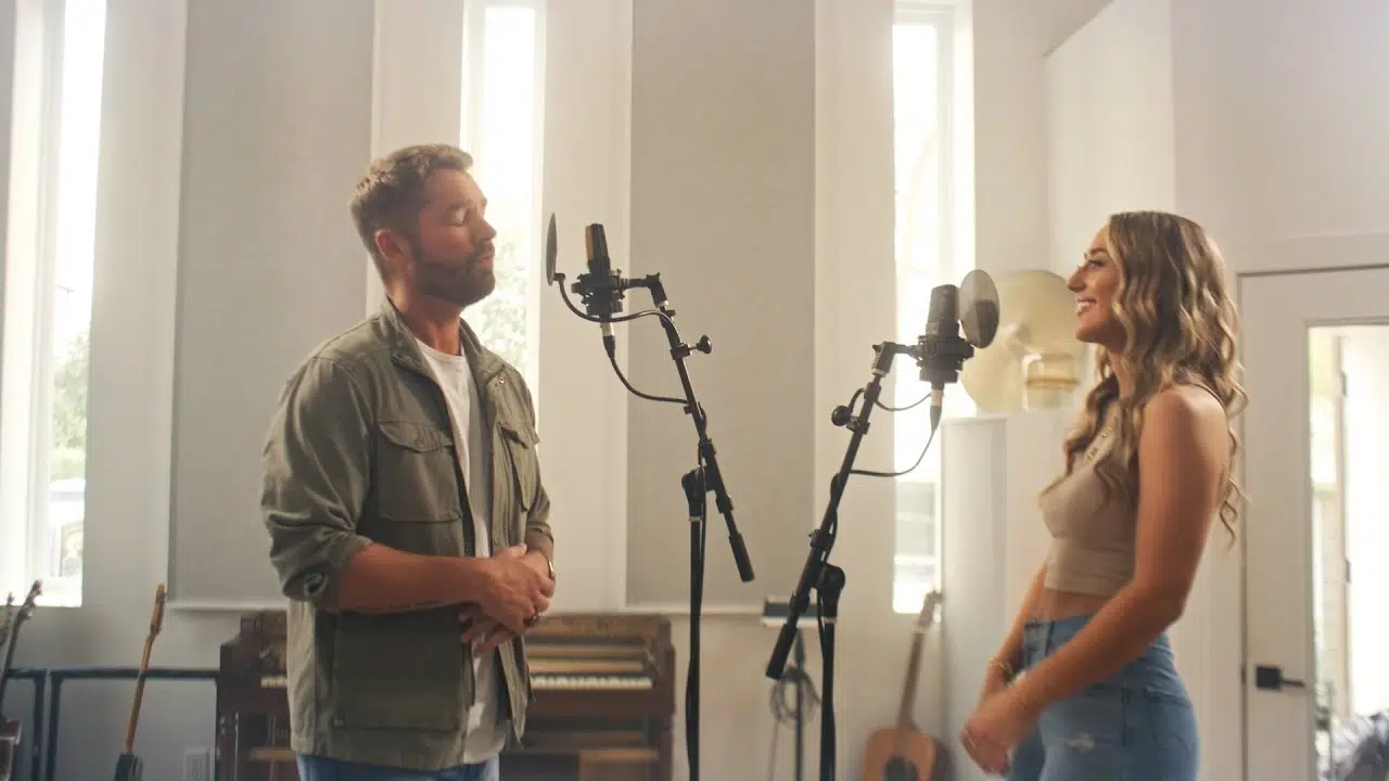 Ashley Cooke & Brett Young – Never Til Now | 93.7 JR Country