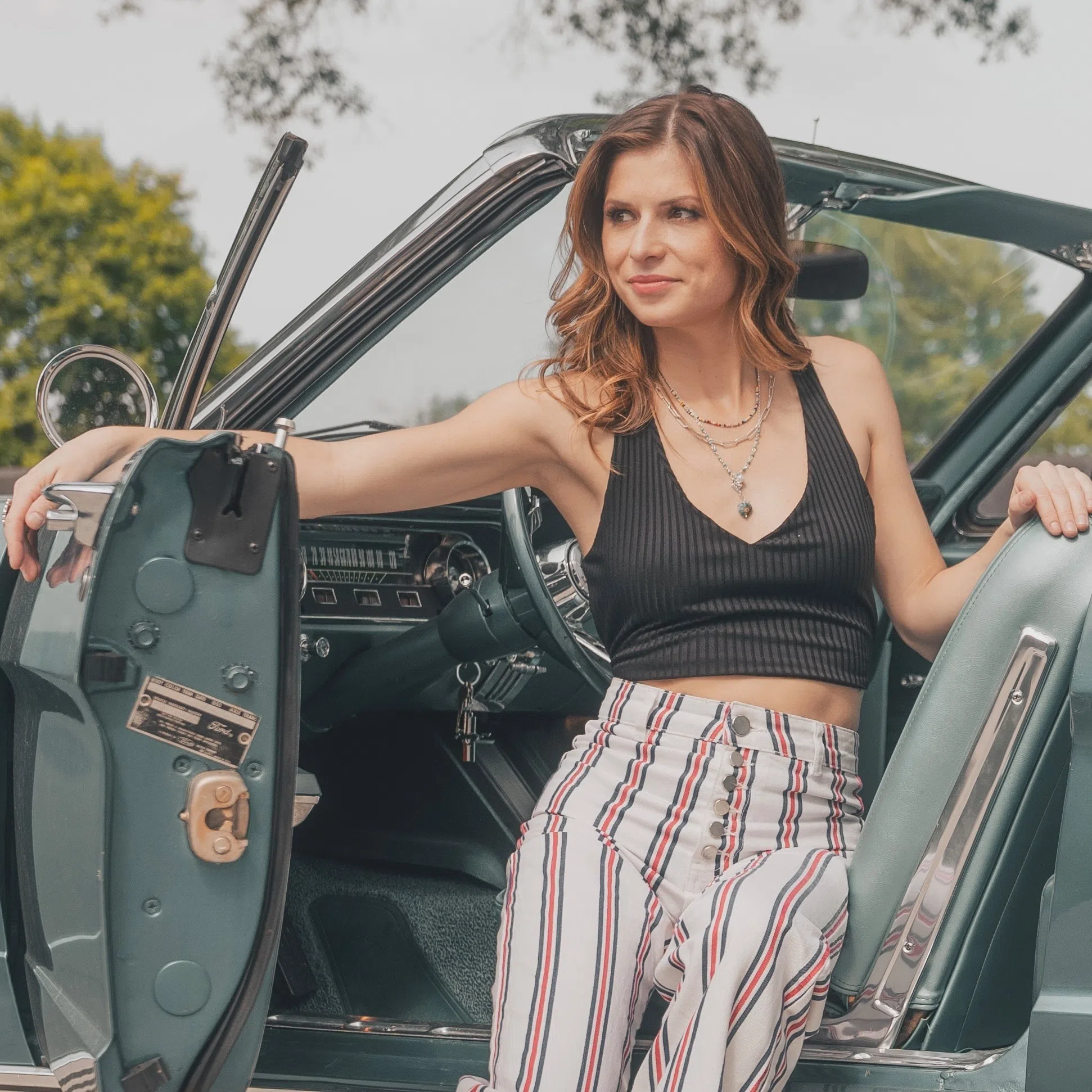 Coast 2 Coast Closeup – Raquel Cole | XM 105