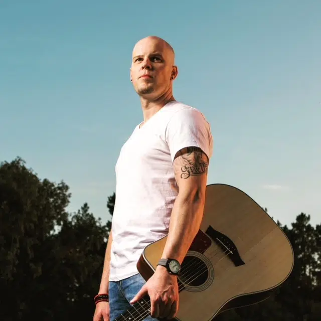 Coast 2 Coast Closeup – Shawn Oates | CJVR Today's Best Country