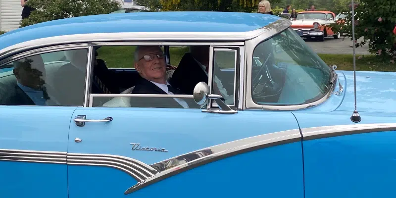 Motorcade Honours World War II Veterans | VOCM