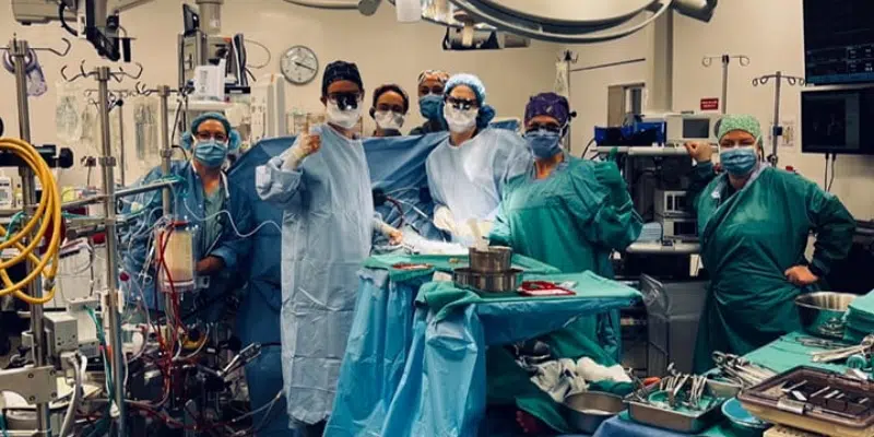 Surgeon Highlights First All-Female Cardiac Surgery OR Team in Province ...