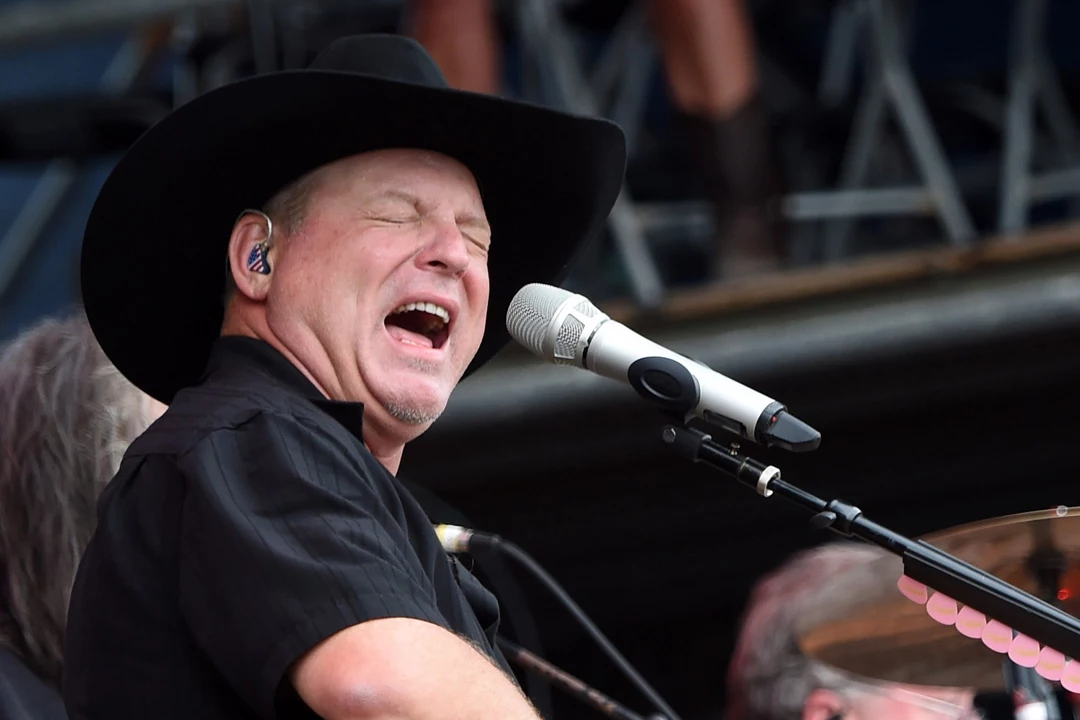 John Michael Montgomery Injured After His Bus Overturns | WKKY Country ...