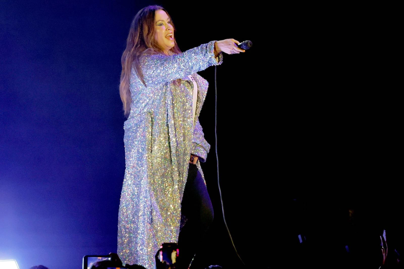 Alanis Morissette Explains Why She Canceled Rock Hall Performance | DRGNews